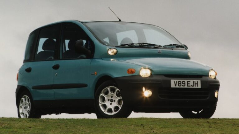 Chat GPT: Los 7 Carros Más Feos En La Historia - Acelerando